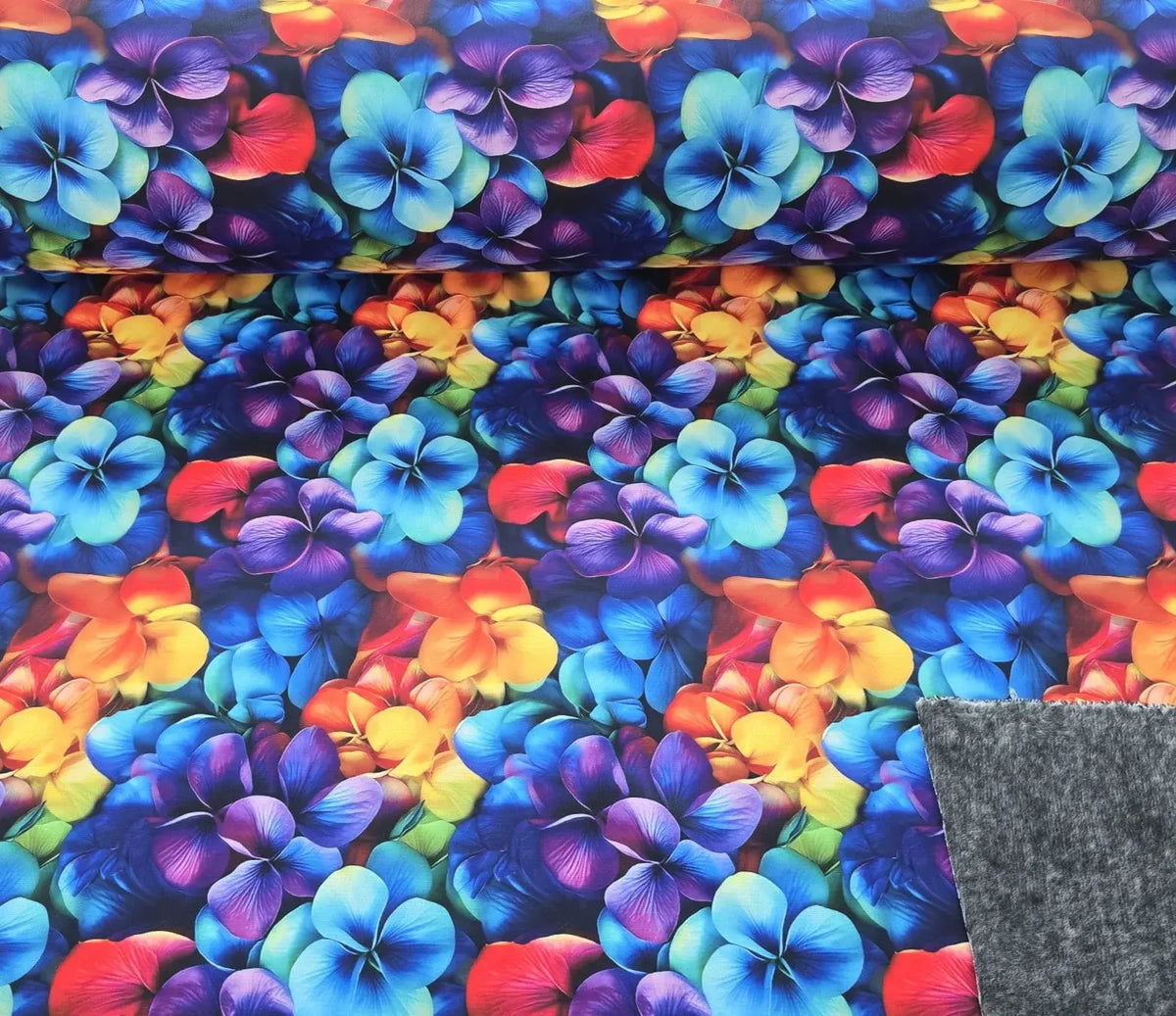 Alpenfleece Digital Print Blumen bunt — Stoffpilz.ch